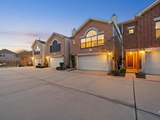 8690 Meadowcroft Dr, Houston, TX 77063 | MLS #71765
