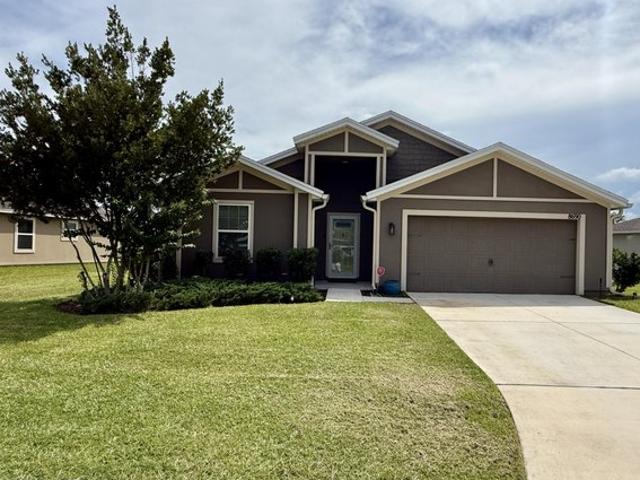 8690 Lake George Cir E, Macclenny, FL 32063