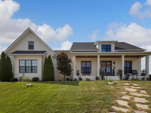 8691 Drakes Blvd, Bowling Green, KY 42122