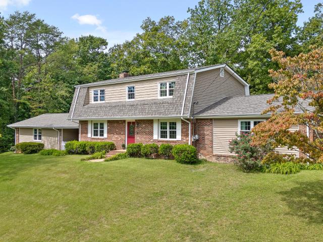 8693 Arbutus Dr, Hixson, TN 37343 | MLS #1532 | Compass