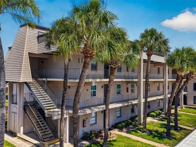 8693 Bardmoor Blvd Unit 301B, Largo, FL 33777