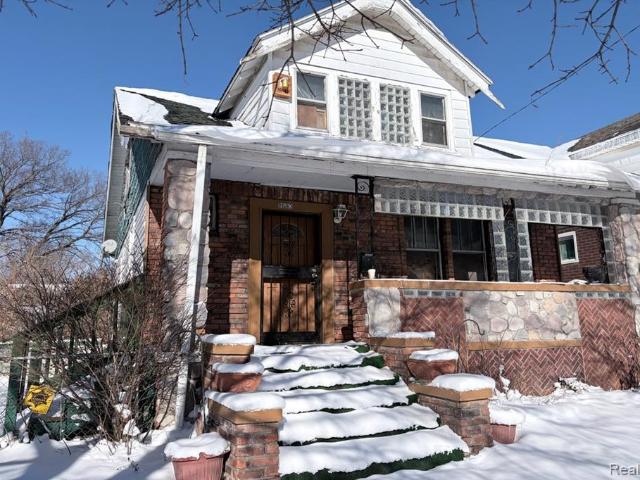 8693 Woodlawn Street
