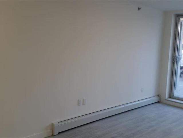 869 57th Street # 204