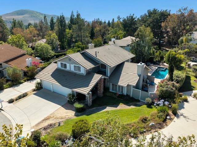 869 Admiral Ct, Oak Park, CA 91377