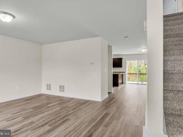 869 Gregs Drive