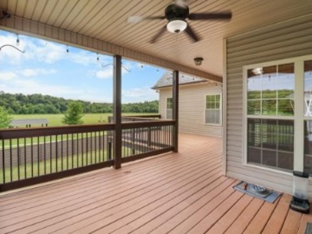 869 E Accipiter Cir