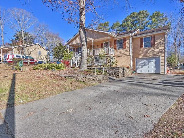 869 Falcon Crest Dr, Lawrenceville, GA 30043 | MLS #7714 | Compass