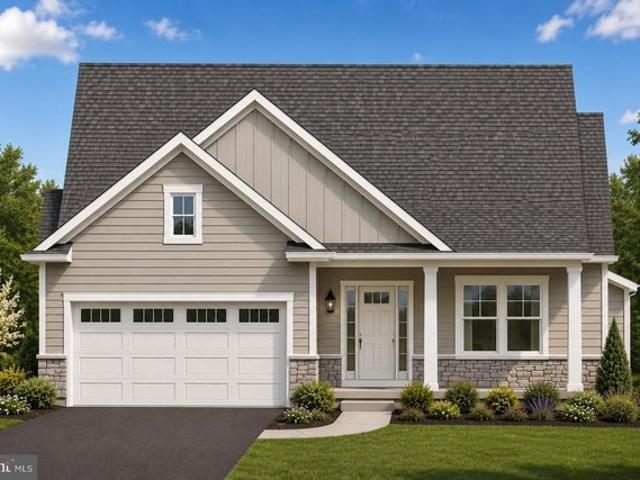 869 Water Edge Ct # L0062, Lebanon, PA 17046