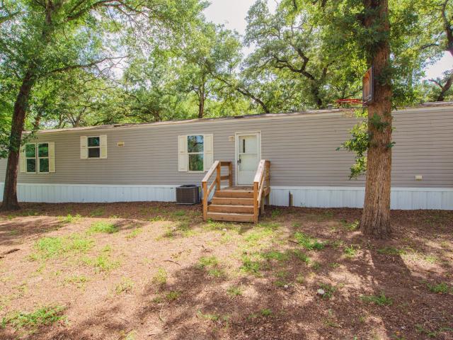 869 Yaupon Dr, Caldwell, TX 77836 | MLS #9326
