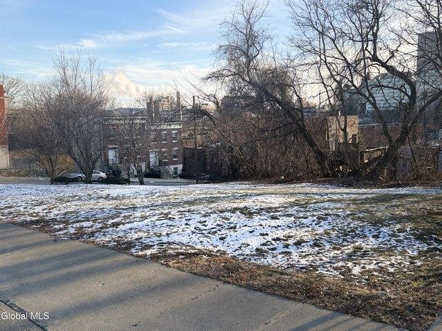 86 94 N Swan St, Albany, NY 12210