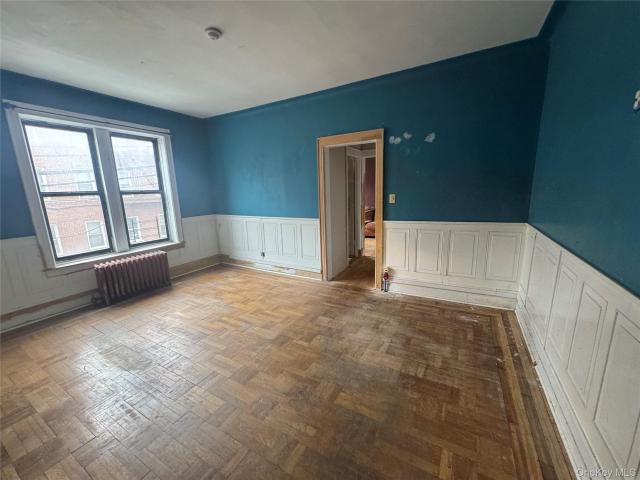 86 03 Street 2D
