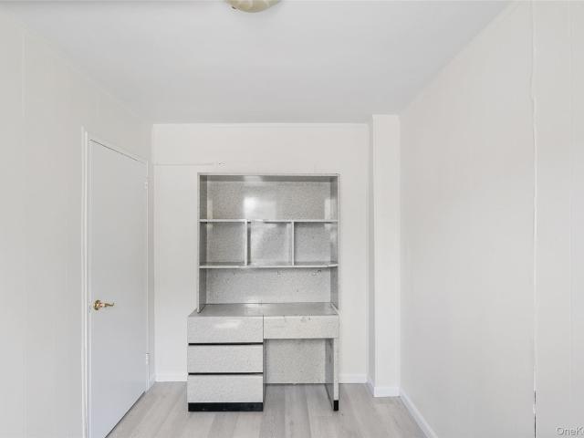 86 04 Grand Avenue, Unit 2D