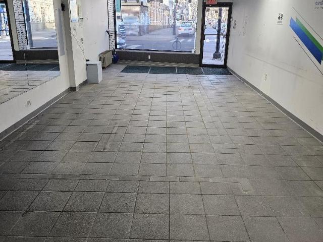 86 20 Jamaica Avenue