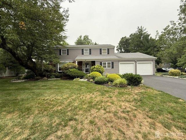 86 Tall Oaks Dr, East Brunswick, NJ 08816