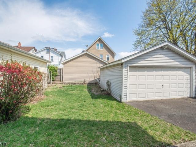 86 Tappan Ave