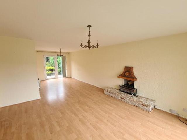 86 Trossachs Drive, Belfast, BT10 0HU