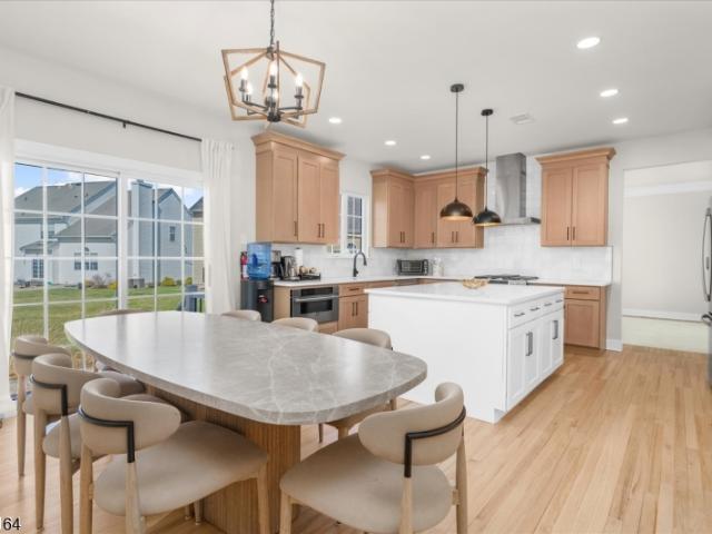 86 Treetops Cir