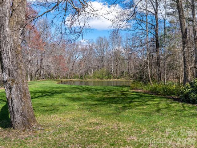 86 View De Lake Drive