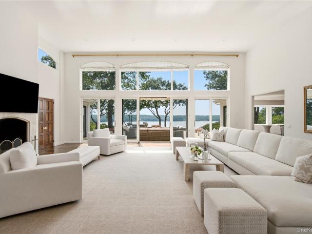 86 White Hill Road