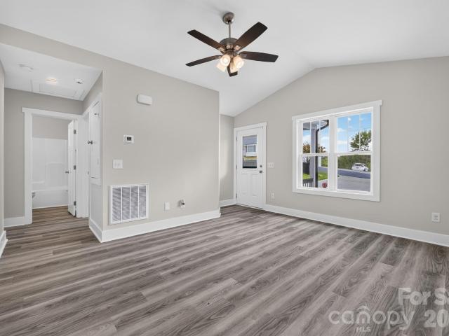 86 Ashlyn Drive SE