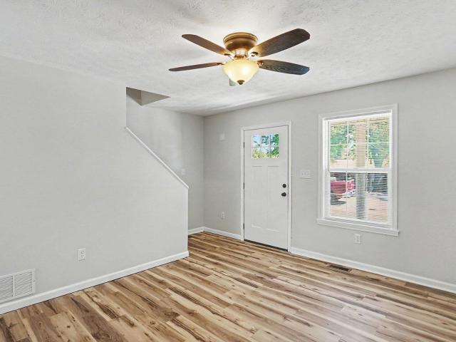 86 Brink Avenue