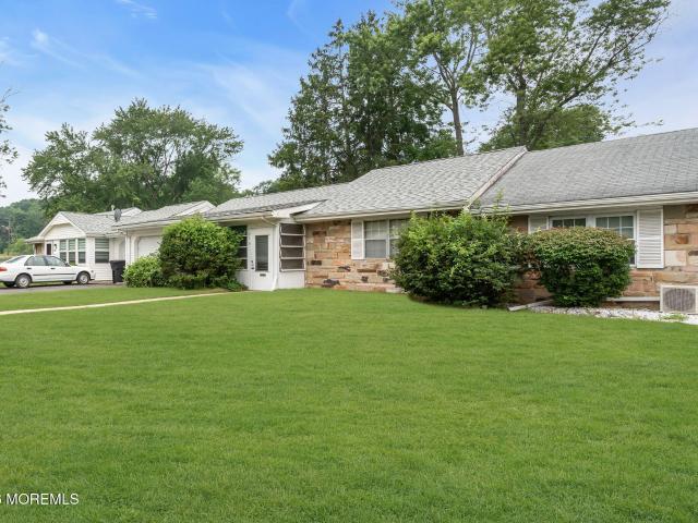 86 Camellia Drive Unit B