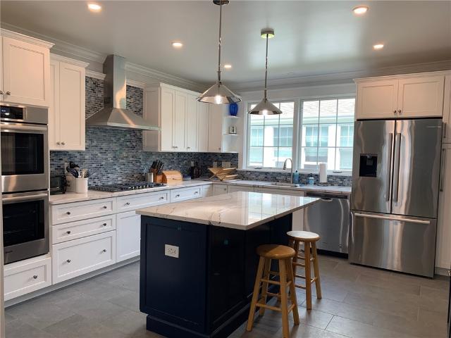 86 Carroll Ave, Newport, RI 02840 | MLS #1403