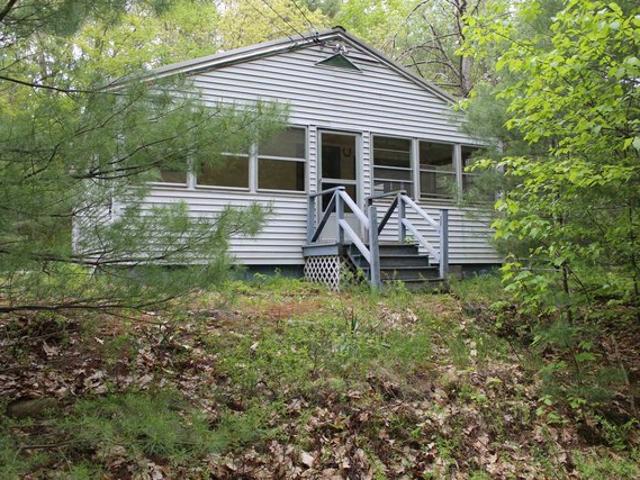 86 Concord Ln, Wakefield, NH 03830