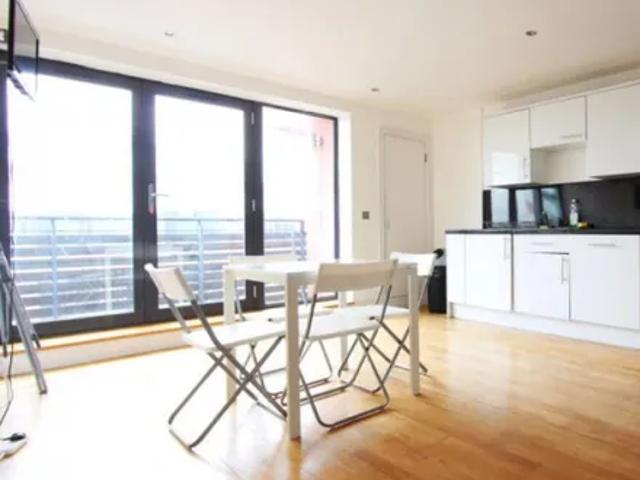 86 Copenhagen Place, London, E14 7DE, United Kingdom | Room for rent #154574066 | Rentberry