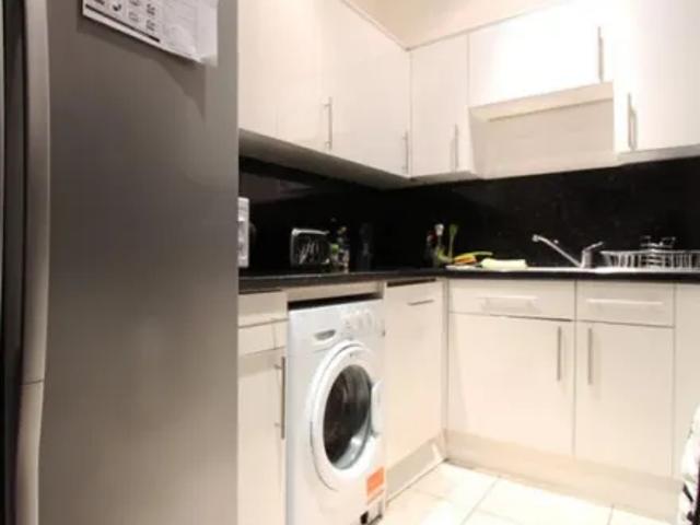 86 Copenhagen Place, London, E14 7DE, United Kingdom | Room for rent #154572948 | Rentberry