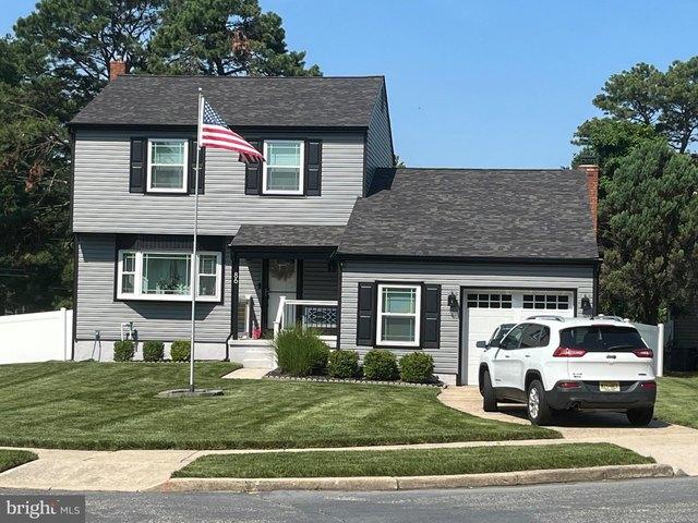 86 Deer Park Cir, Blackwood, NJ 08012
