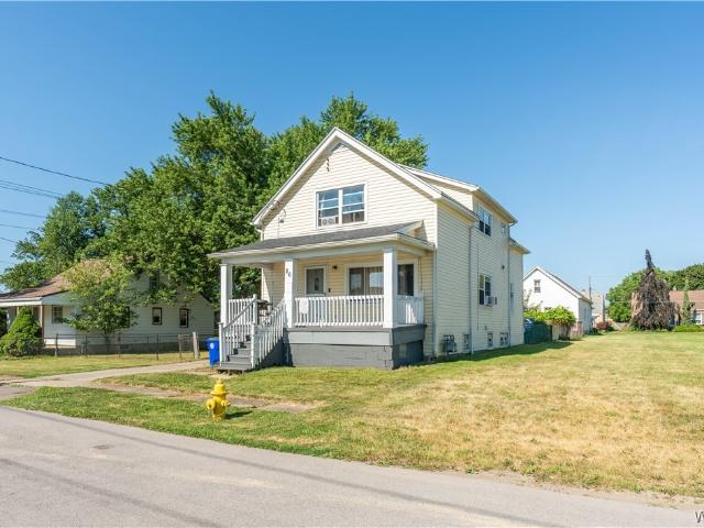 86 Fernwood Avenue