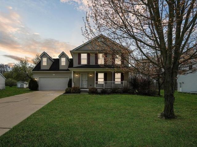 86 Fox Meadows Ct, Howell, MI 48843