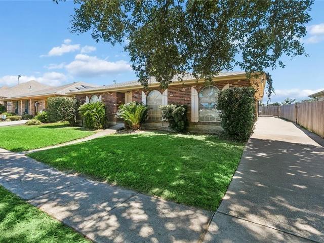 86 Gelpi Avenue