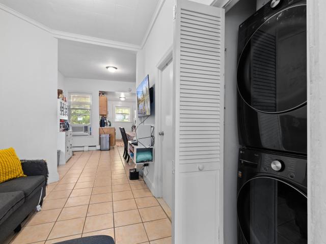 86 Griffith St # 2
