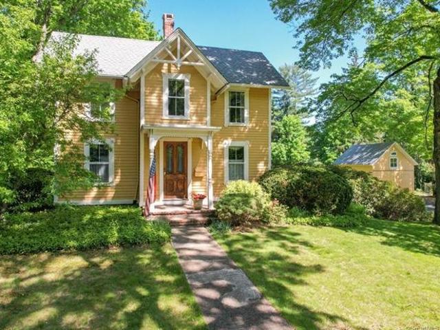 86 Hamilton Ave, Watertown, CT 06795