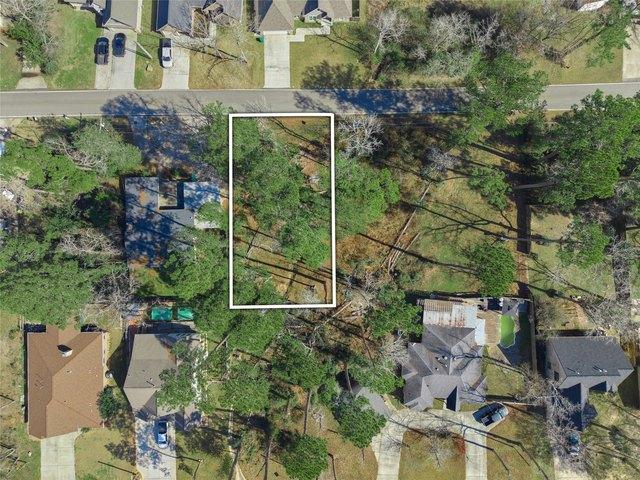 86 Hanover Ln, Conroe, TX 77304
