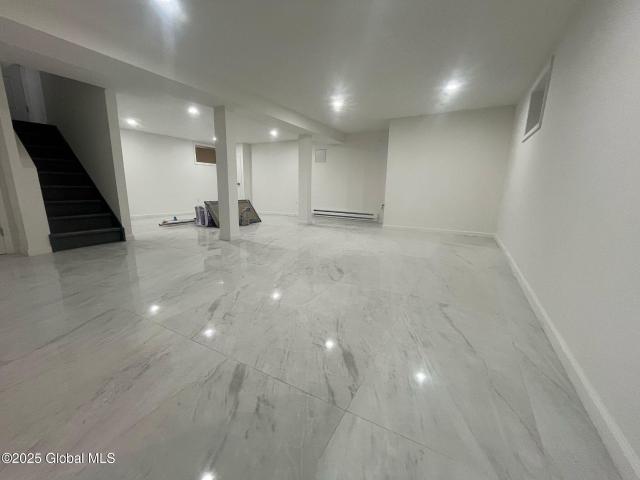 86 Hackett Boulevard # Unit 2