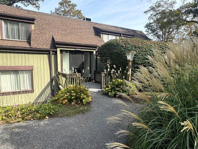 86 Heritage Vlg Unit D, Southbury, CT 06488