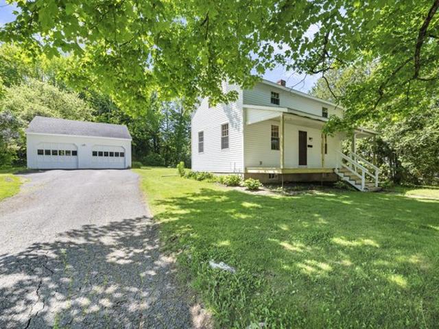 86 High Holborn St, Gardiner, ME 04345