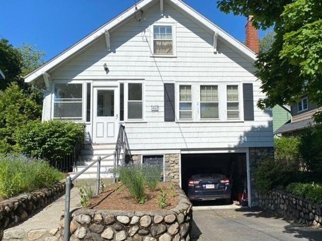 86 Highview Ave, Melrose, MA 02176