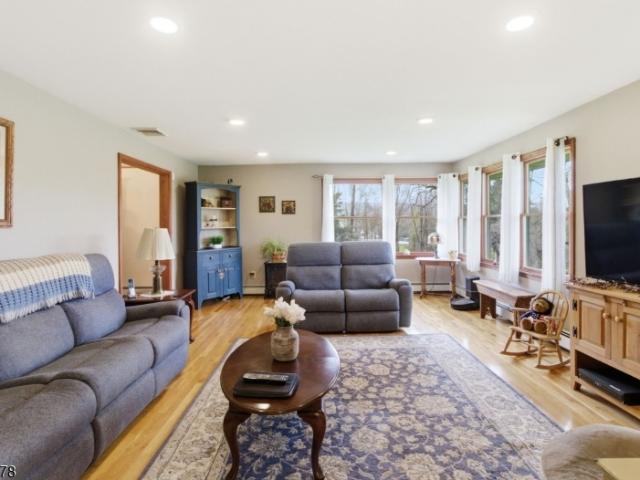 86 Kennedy Rd