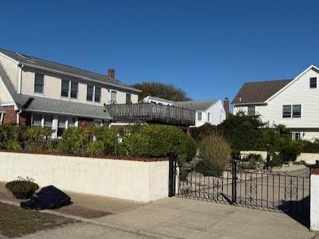 86 Lynbrook Avenue