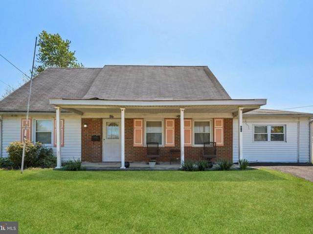 86 Medford Ln, Willingboro, NJ 08046