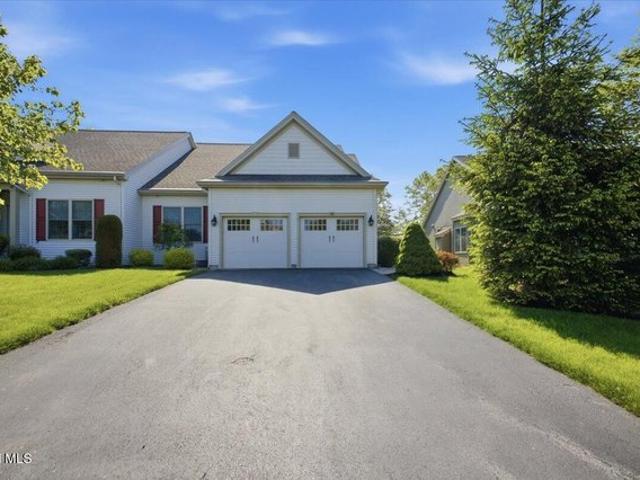 86 Meldon Cir, Queensbury, NY 12804