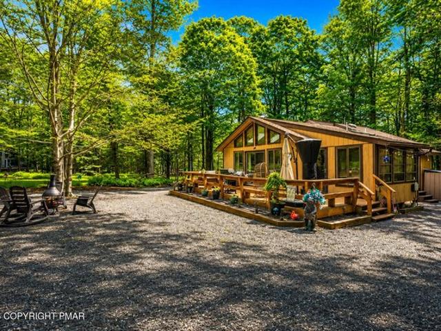 86 Mildred Dr, Clifton Township, PA 18424