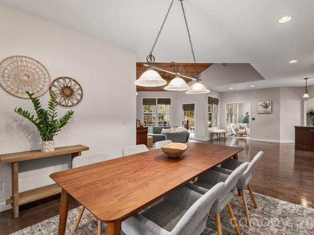 86 Oak Hollow Drive