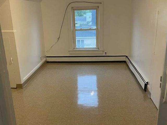 86 Orono Street 3, Clifton, US, NJ