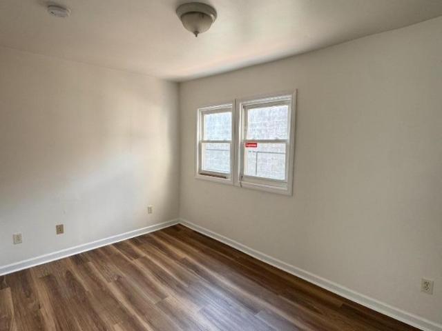 86 Pacific St