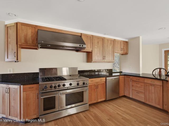 86 Paul Horn Road